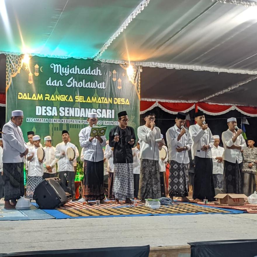 Mujahadah dan Sholawat dalam rangka Selamatan Desa Sendangsari Bener ...